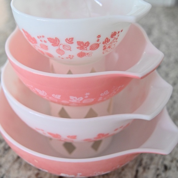 Pyrex | Kitchen | Set Of 3 Pyrex Bowl Stands Stands Only | Poshmark